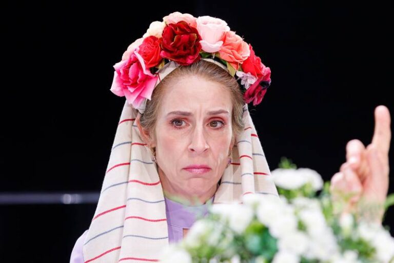 3tél - Radnóti Színház